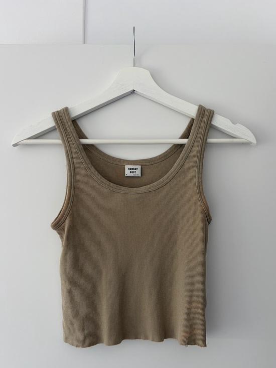 Sunday Best | Tops | Aritzia Sunday Best Cropped Ribbed Tank Tan | Poshmark